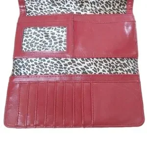 Kenneth Cole Reaction | Bags | Kenneth Cole Reaction Long Trifold ...